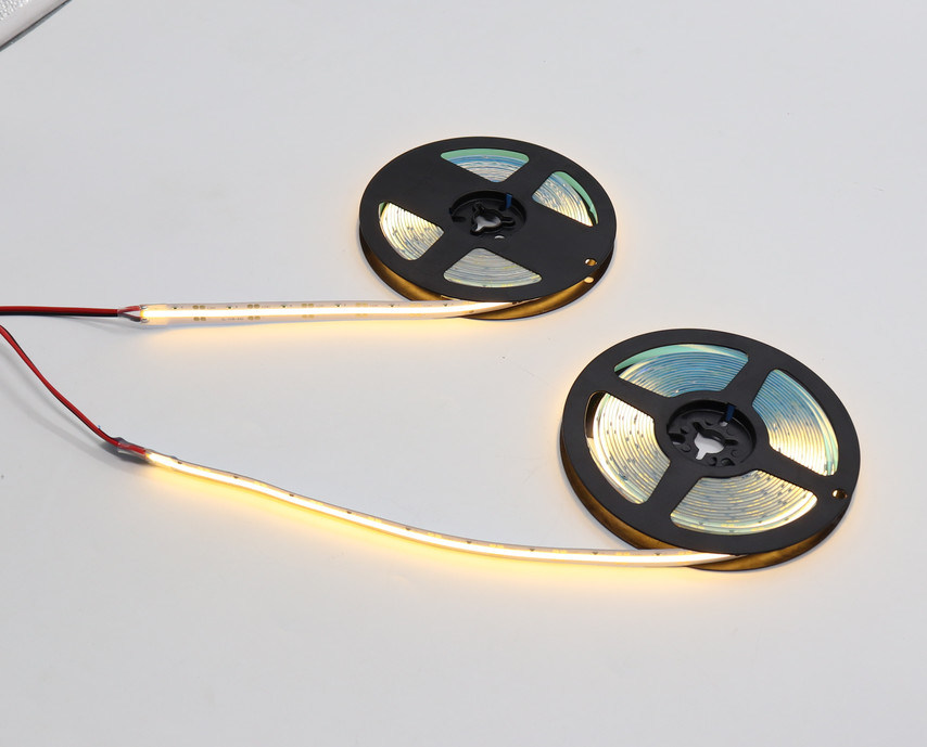 High Lumen 100lm Flexible COB LED Strip Light Warm White color